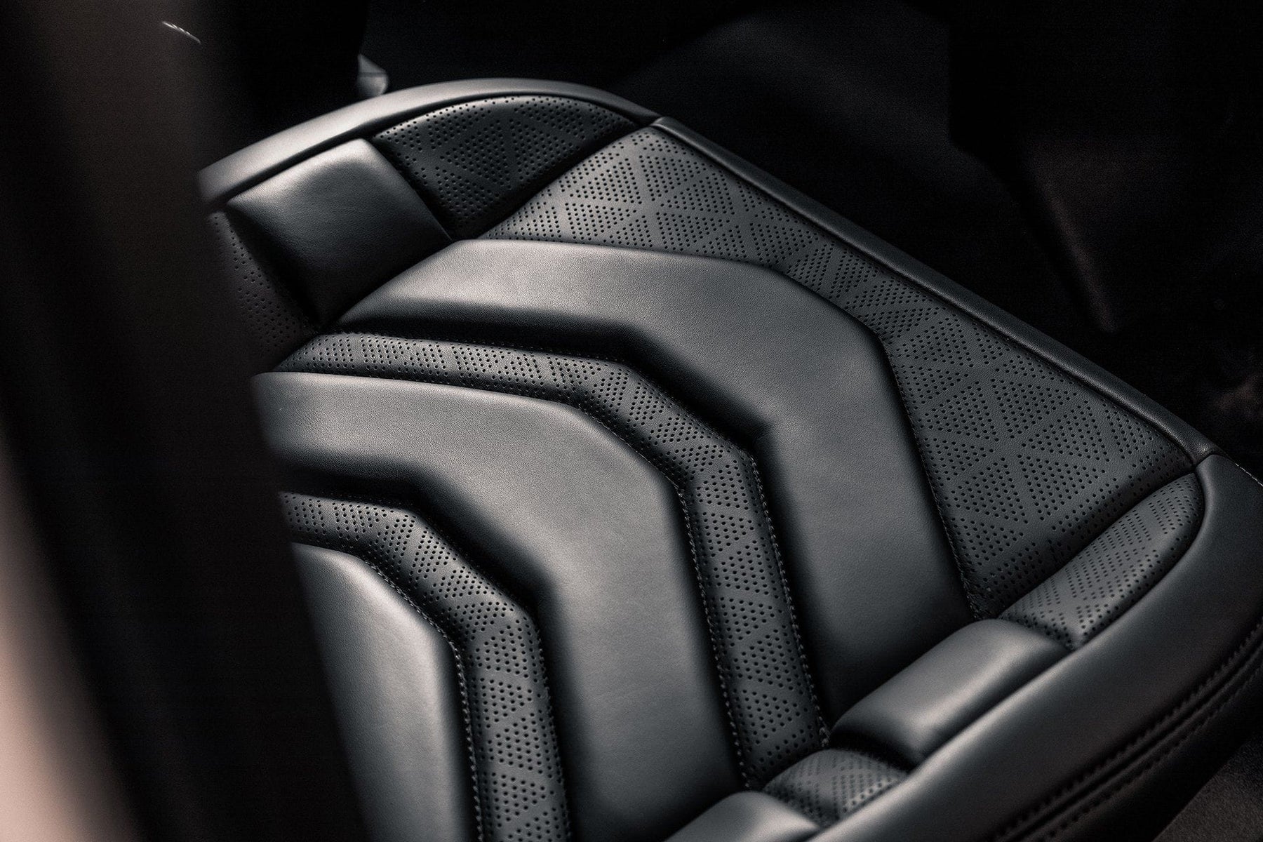 Ford Transit Custom Interior: Blade Design – Sterling Automotive Design